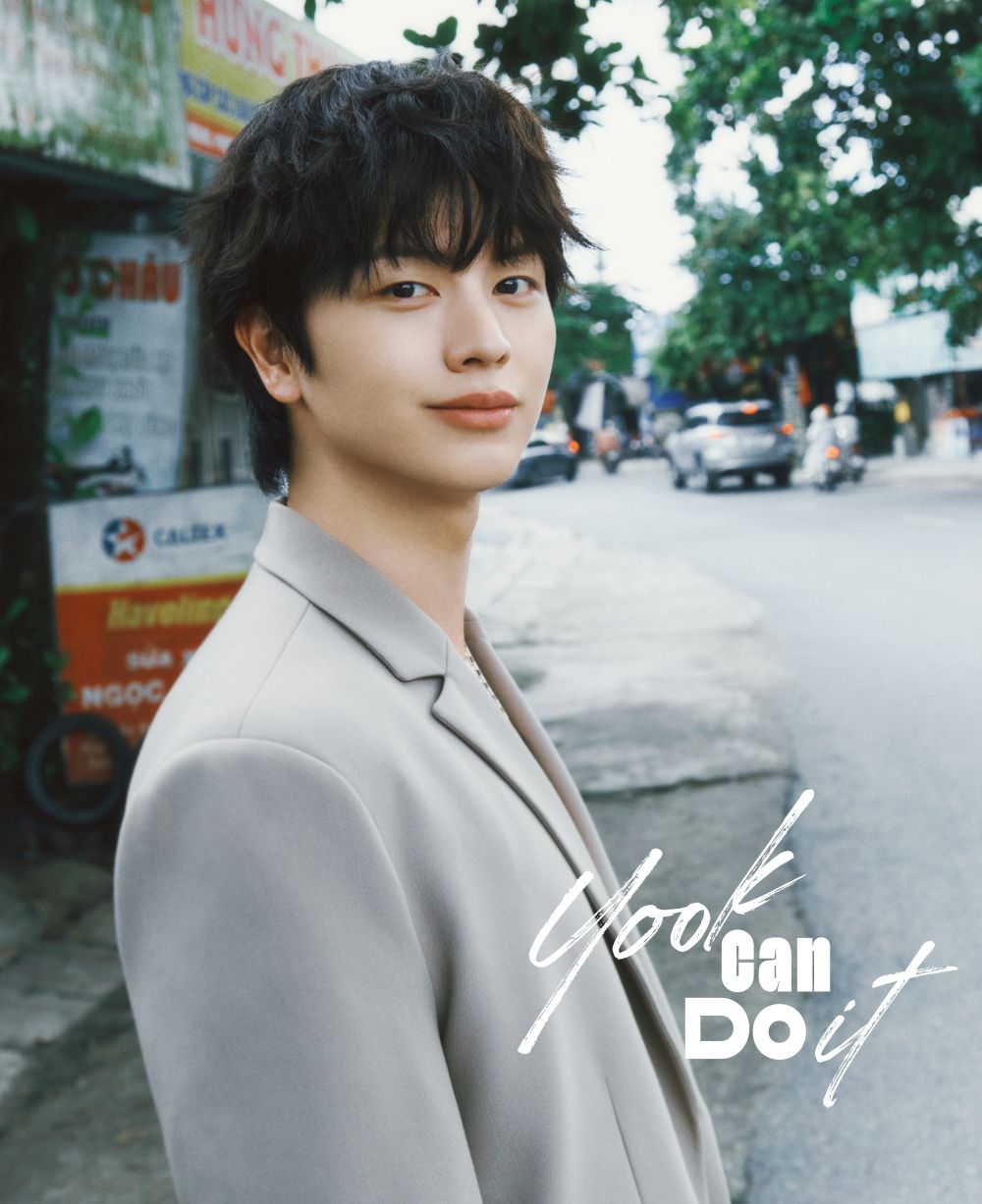 ESQUIRE PHOTOBOOK : Yook Can Do It - Cover : BTOB YOOK SUNG JAE TYPE D ...